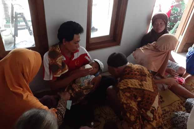 Depresi, Ibu Nekat Buang Bayi ke Dalam Sumur - SINDO Jateng